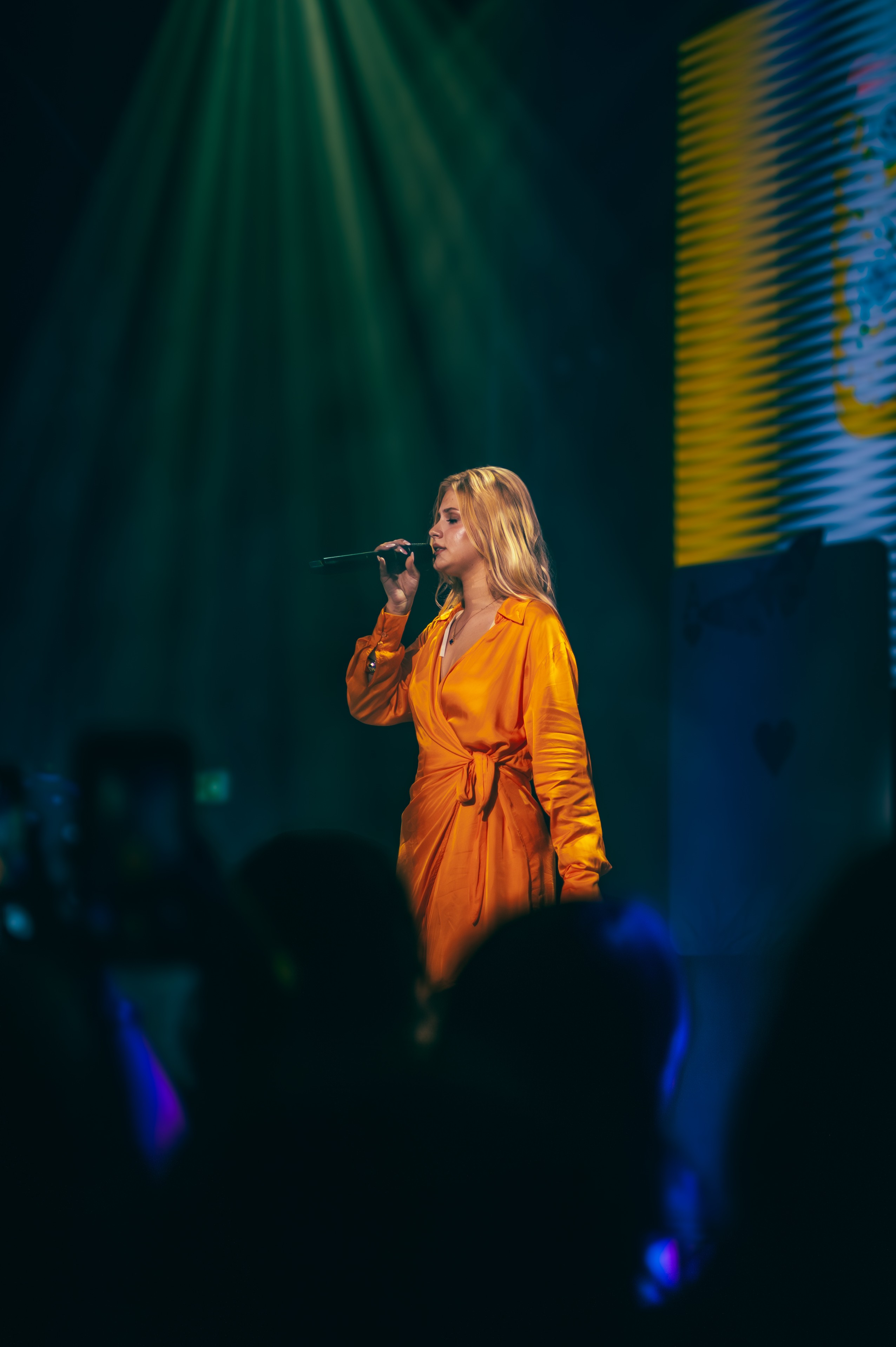 Album Review: Ellice – Ellice im Wunderland | The Unseen Mag